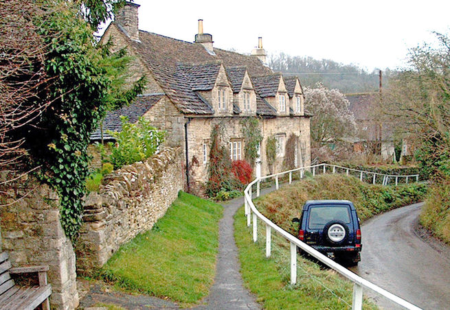 Ford and Slaughterford, Wiltshire - Ramblers