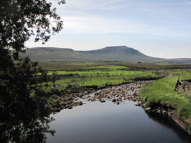 Whernside and Ingleborough from Ribblehead - Ramblers